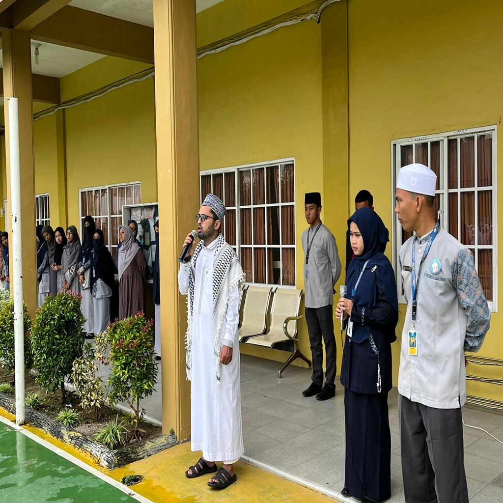 PONDOK PESANTREN BAITUL MUSTAGHFIRIN AL-AMIR SAMBUT SYEKH HANY ISMAIL ...
